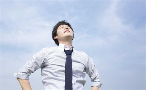 緊張をほぐすのに有効な4つのツボ。 緊張をほぐす30の方法 Happylifestyle