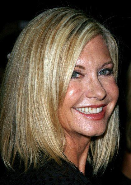 Olivia Newton John Nue Dans Breast Cancer
