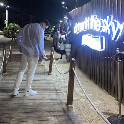 𝚁𝚘𝚖𝚎𝚕 𝚁𝚎𝚢𝚎𝚜 Rorypeso • Threads Say More