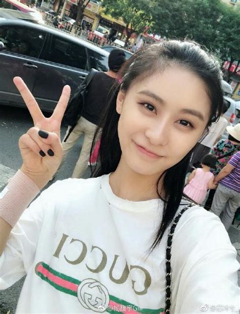 《變形計》15歲女主楊馥宇當年痛苦悔改，如今整容成網紅認不出！ 每日頭條