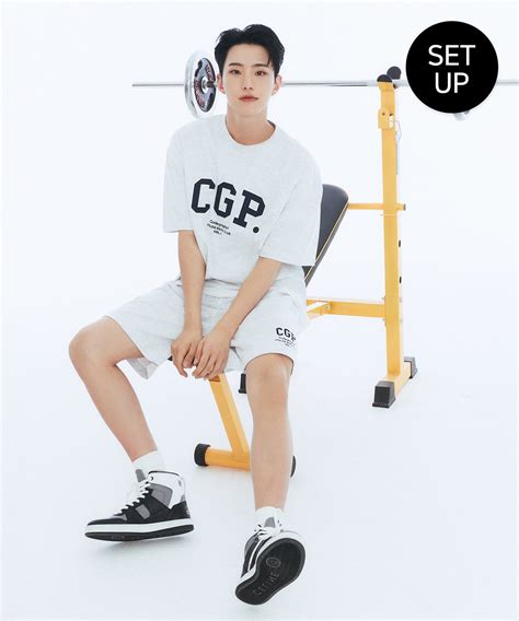 Code Graphy X [hoshis Styling] Cgp Arch Logo Short Sleeve Crew Neck S