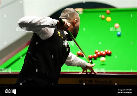 Hossein Vafaei During His Match With Ding Junhui At The Crucible