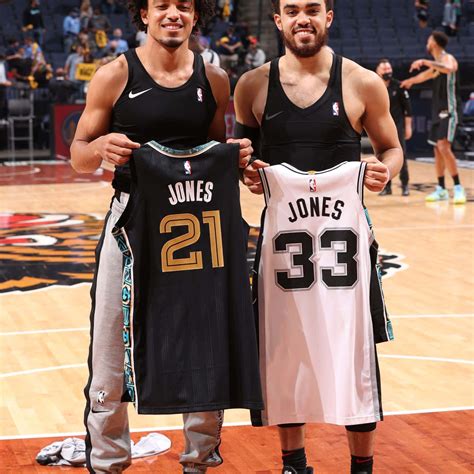 Download Tyus Jones And Aaron Gordon Wallpaper