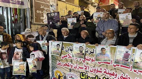 وقفة دعم وإسناد للأسرى في سجون الاحتلال، في مدينة جنين عدسة ثائر