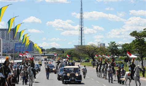 Bolsonaro Tomará Posse às 15h De 1º De Janeiro Rádio Cultura Foz Am 820
