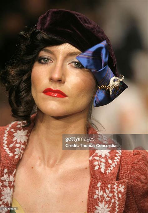 Model Wearing Voom By Joy Han Fall 2006 During Mercedes Benz Fall News Photo Getty Images