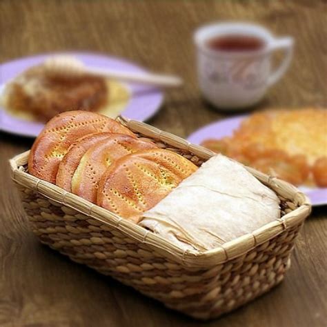 خرید و قیمت نان فتیرفطیر شیرین 8 عدد از غرفه سوغات سراب