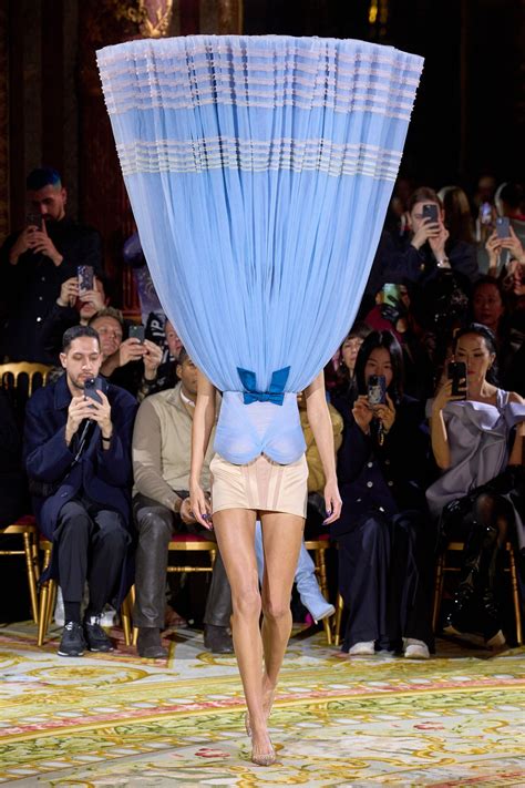 Viktor And Rolf These Topsy Turvy Couture Gowns Upstaged Kylie Jenners