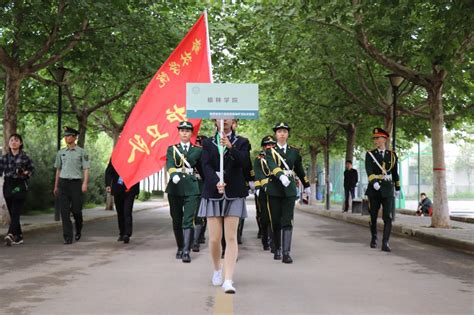 我校国旗护卫队赴西安参加陕西省第九届高校国旗护卫队交流会 榆林学院党政办公室
