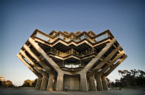 World Famous Buildings List