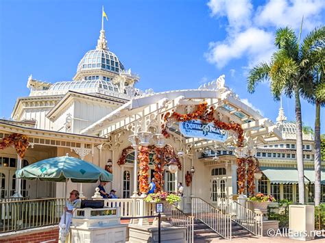 The Crystal Palace Breakfast Disney