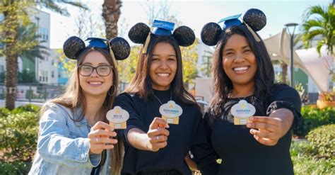 Disney vai abrir inscrições para brasileiros que desejam trabalhar em