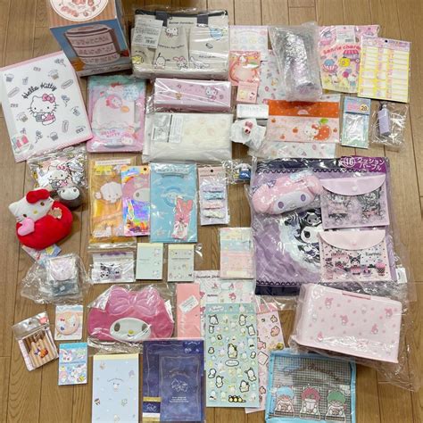 【未使用】サンリオ ハローキティ マイメロディ クロミ マロンクリーム マスコット ファイル ポーチ レターセット メモ シール 他グッズ