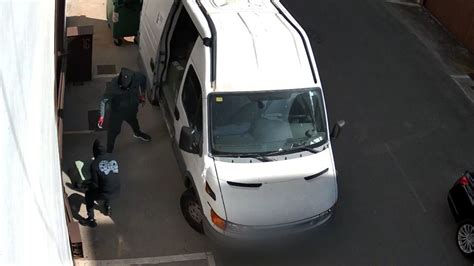 Detenida Una Banda De Aluniceros Por El Robo De Armas Jamones Y