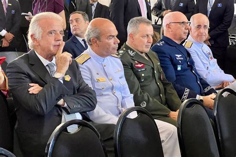 Comandantes Das Forças Armadas Participam De Evento Contra Atos