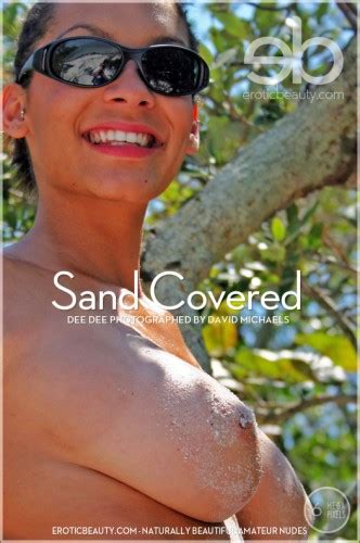 Dee Dee Model Profile