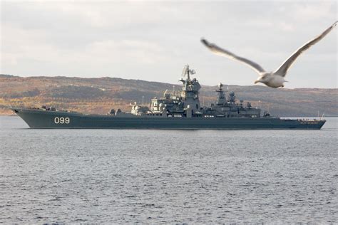Russian Kirov Class Battlecruiser Pyotr Velikiy 3264 × 2176 R