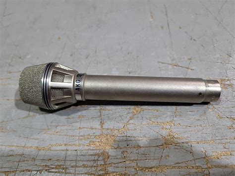 Akg D190e Cardioid Dynamic Microphone Reverb