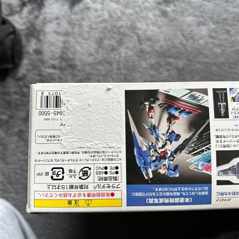 Mg 機動戦士ガンダム00v戦記 ダブルオーガンダムセブンソードg 1100スケール 色分け済みプラモデル｜paypayフリマ