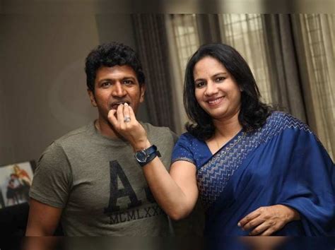 த்ரிதி ராஜ்குமார் புனீத் மகள் Wiki Biography Age Images Drithi