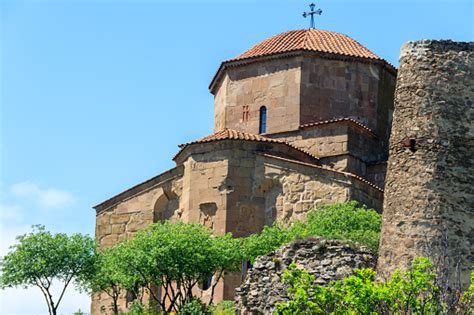 Jvari 수도원 므츠헤타의 오래 된 마을 이상 록 키 산에 6 세기의 정통 수도원에 보기 조지아 Jvari Monastery에