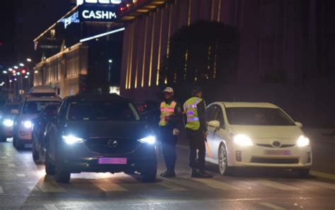 Согтуугаар тээврийн хэрэгсэл жолоодон зөрчил гаргасан эхний тохиолдолд