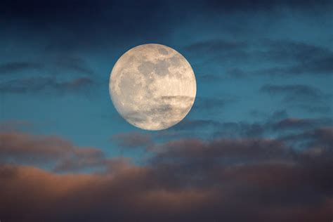 Moon Facts Fun Information About The Earths Moon Space