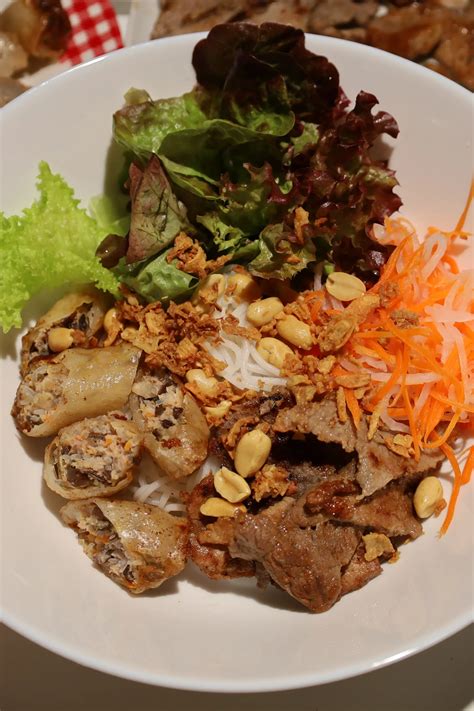 Bun Thit Nuong Recipe Vietnamese Lemongrass Pork And Vermicelli
