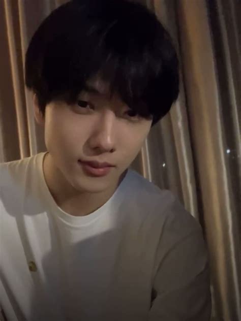 JS on Twitter 아진짜잘생걓네 https t co oCBn qglot Twitter
