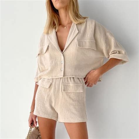חליפת שורט פשתן ונצואלה הלבשה והנעלה 👕👟 Story Shop