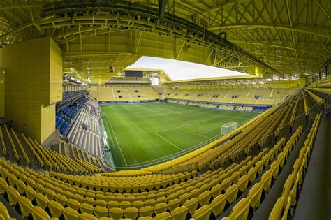 El Estadio de la Cerámica listo para recibir al Valencia Web Oficial
