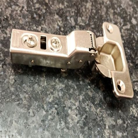 Brass Clip On Hydraulic Hinge Size 7 Inch At Rs 250piece In
