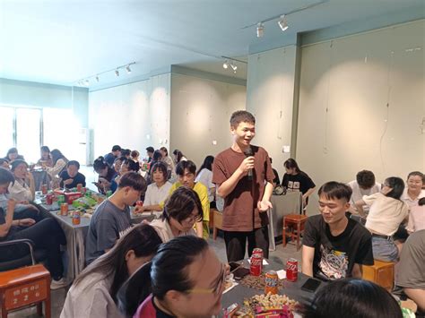 美术学院举办2023届毕业生茶话会 美术学院新