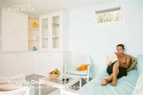 Location villa pour personnes de m² en bord de plage