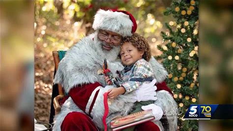 Oklahomans Mourn Death Of Man Best Known As Santa Blair
