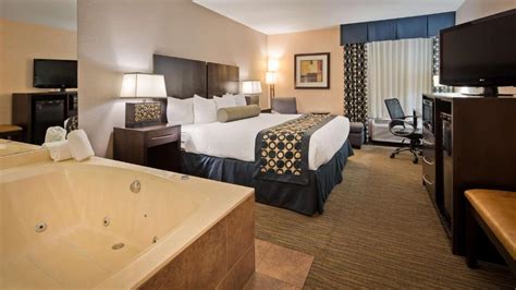 Best Hotels With Jacuzzi In Room In Battle Creek ️ 2025