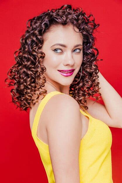 Images De Beaux Cheveux Boucles Téléchargement Gratuit Sur Freepik