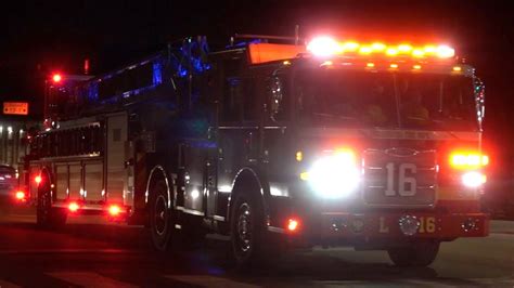 Philadelphia Fire Department Ladder 16 Responding Youtube