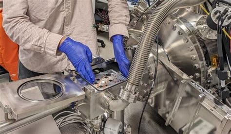 New Super Pure Silicon Chip Paves Way For Powerful Quantum Computers