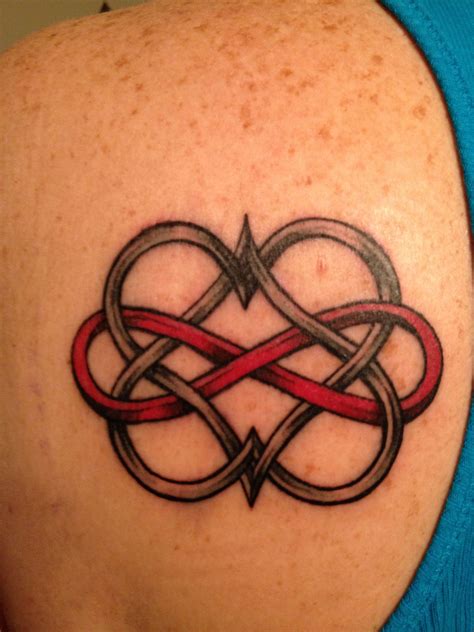 Tattoos Of Love Symbols