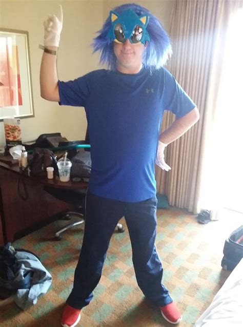 Sonic The Hedgehog Cosplay By Silverphantom27 On Deviantart