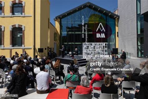 Compasso Photos And Premium High Res Pictures Getty Images