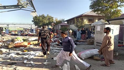 Explosión En Una Estación De Tren De Pakistán Deja Al Menos 21 Muertos