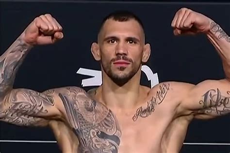 Aleksandar Rakić Prošao Vagu Pred Ufc 300 Pa Potezom Oduševio Sve Srbe Telegrafrs