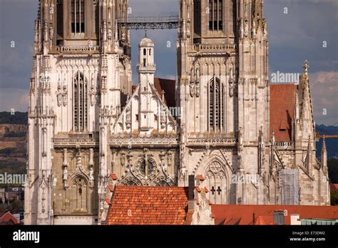 Regensburger Dom In Regensburg Bayern Deutschland Europa