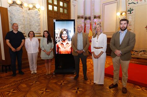 El Ayuntamiento de Valladolid presenta a ‘ANA’, la asistente virtual ...