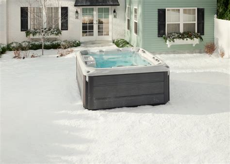 Tips For Using Your Hot Tub In Winter All Season Pools And Spas