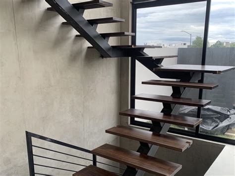 Escribe Un Reporte Es Una Suerte Que Viuda Escaleras De Madera De