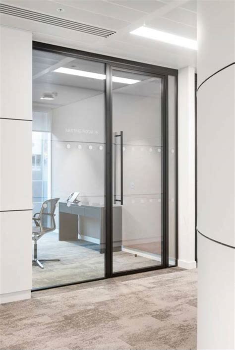 Concept25 Single Glazed Partition System City Concepts Nbs Bim