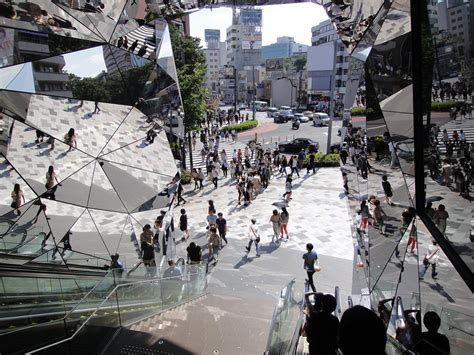 Tokyu Plaza Omotesando Harajuku Dick Thomas Johnson